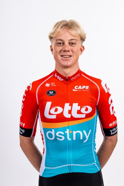 Maxim Van Gils maakt indruk met 2de plek op de Grand Colombier: "Met deze benen is er misschien ...